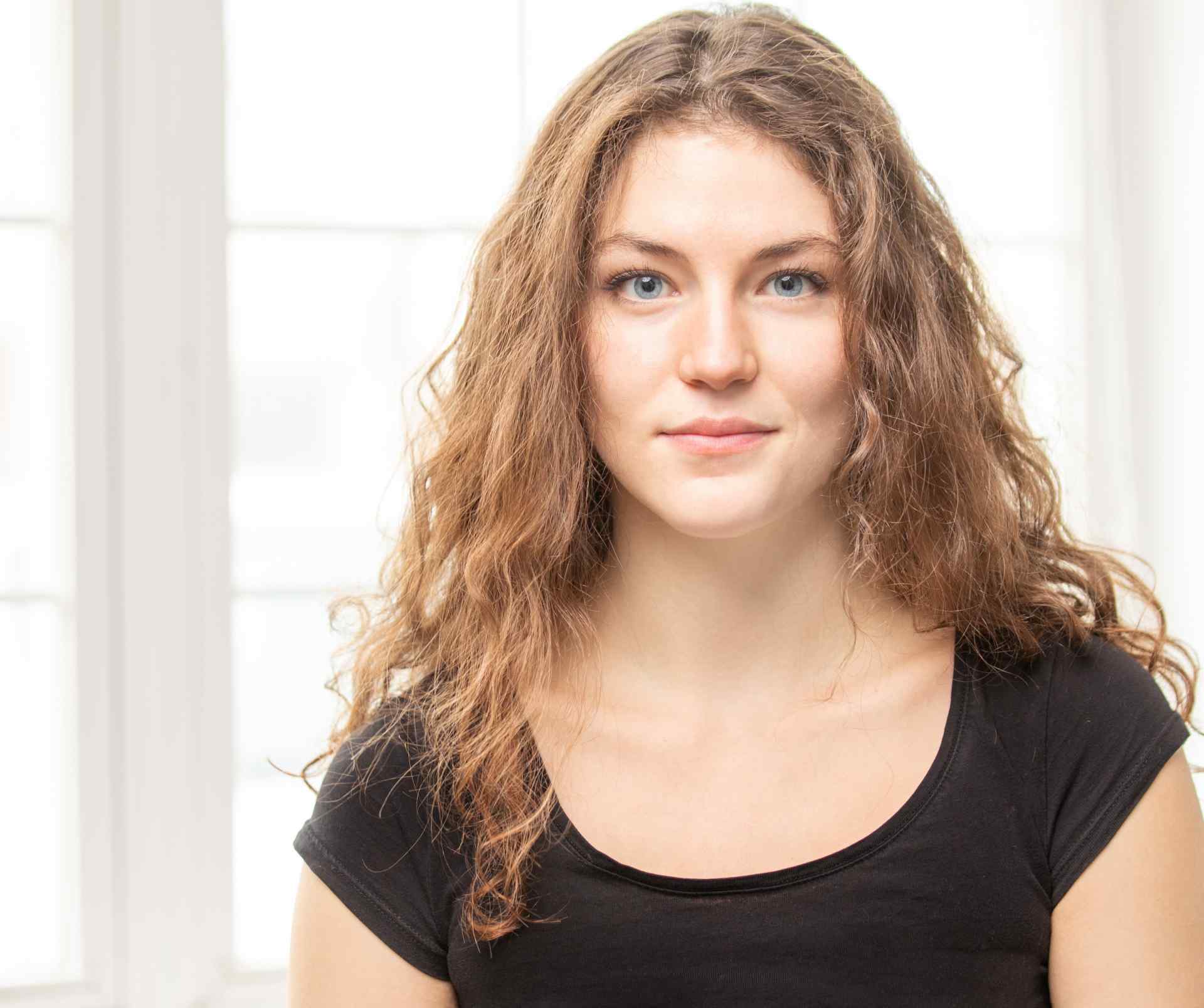 Elizabeth Hoy • Acting • Purchase College